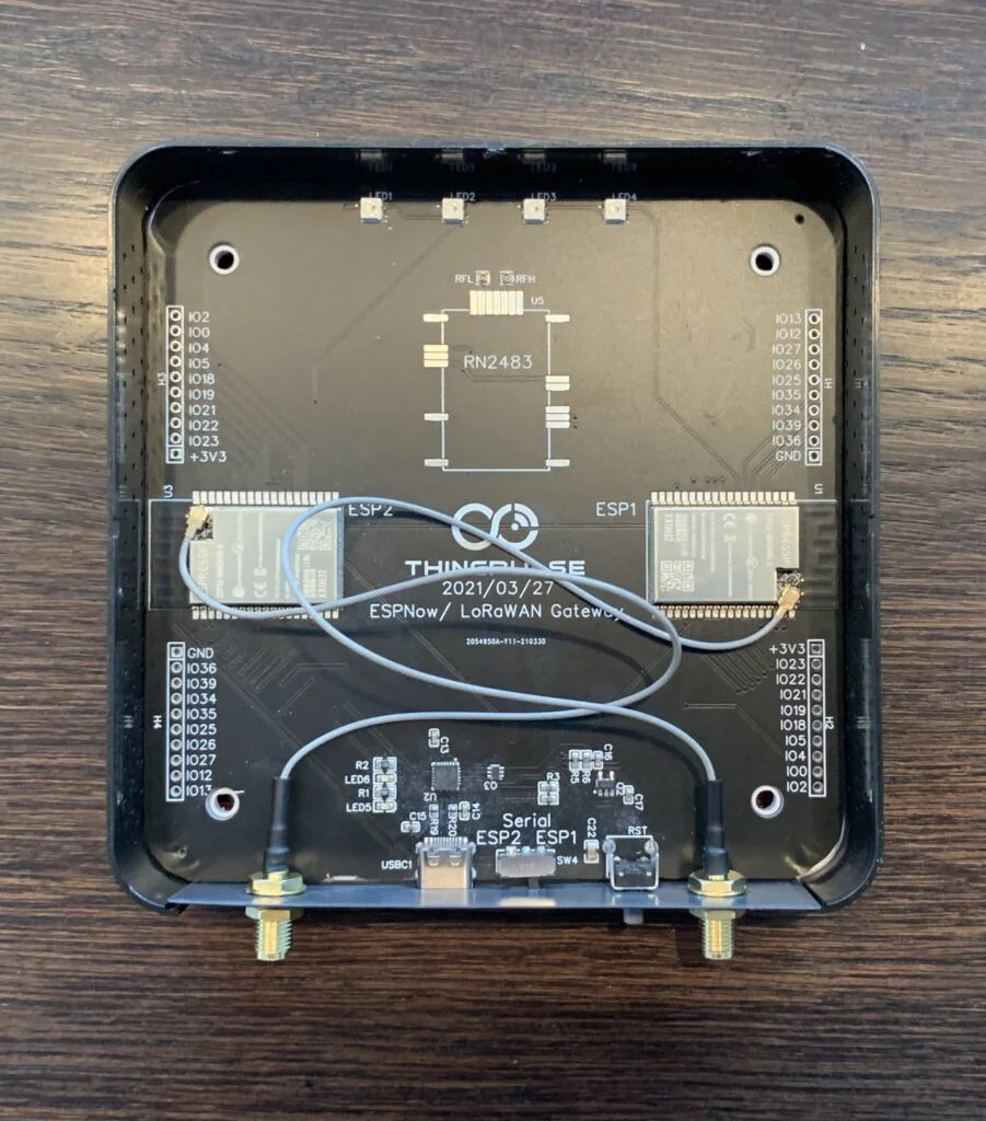 ThingPulse ESPGateway เป็นเกตเวย์มีโมดูล ESP32 สองโมดูล - CNX Software