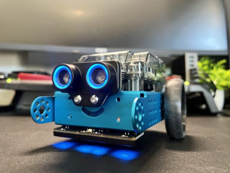 รีวิว: ชุดหุ่นยนต์เพื่อการศึกษา Makeblock mBot Neo พร้อมชุด Smart World ...